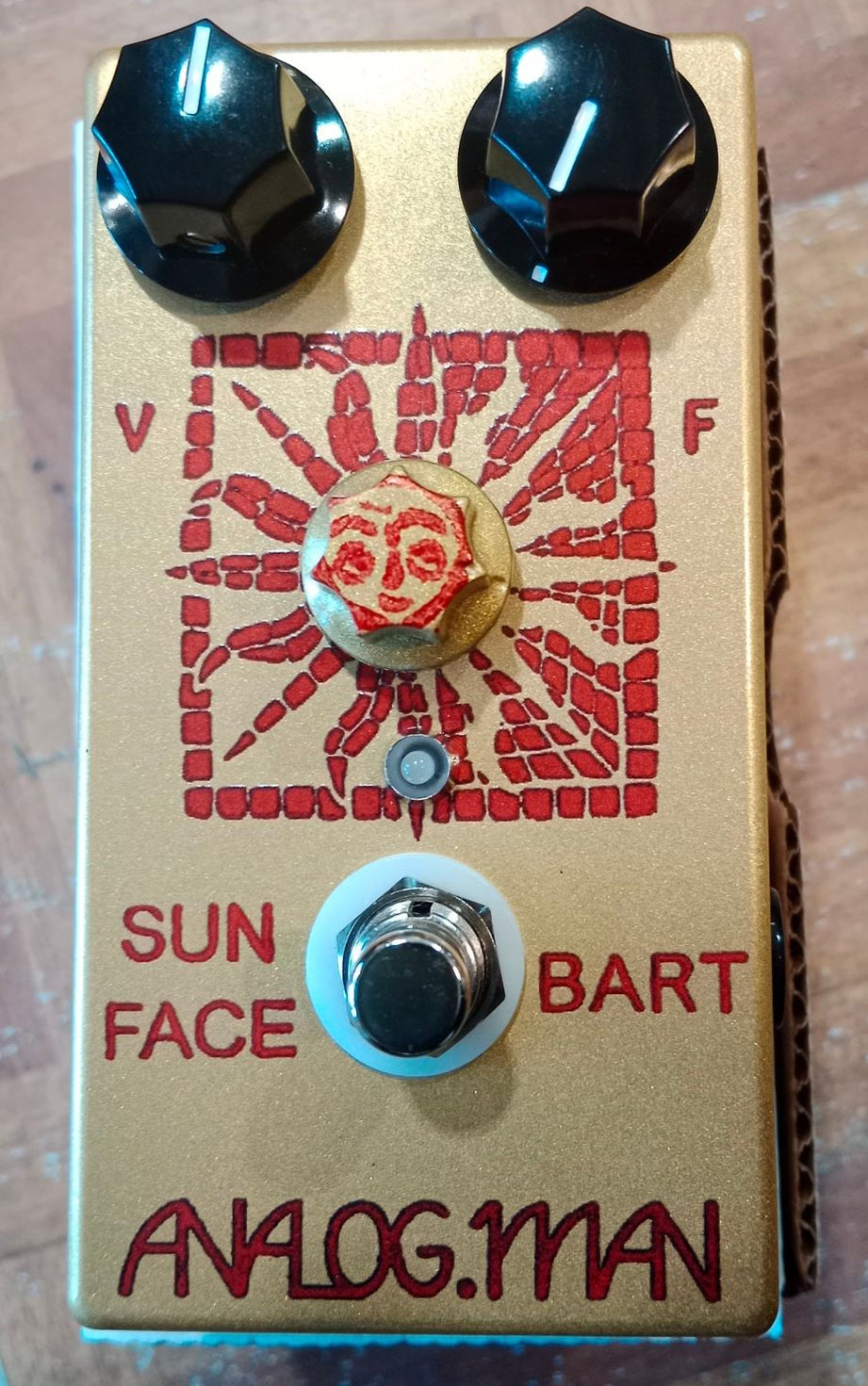Analogman Sun Face BART Germanium Fuzz with Sun Dial Knob 2022 Gold